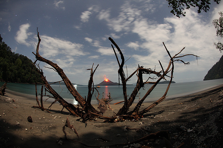 Krakatau Volcano Photos - Stock Imagery, Tour Photos, Eruptions, Landscape