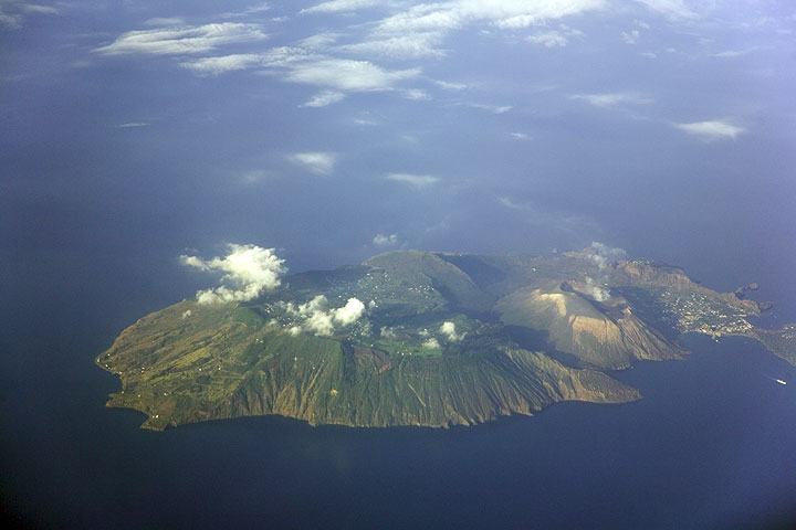 Volcano Photo of the Week - by Tom Pfeiffer: Aerial View of Vulcano ...