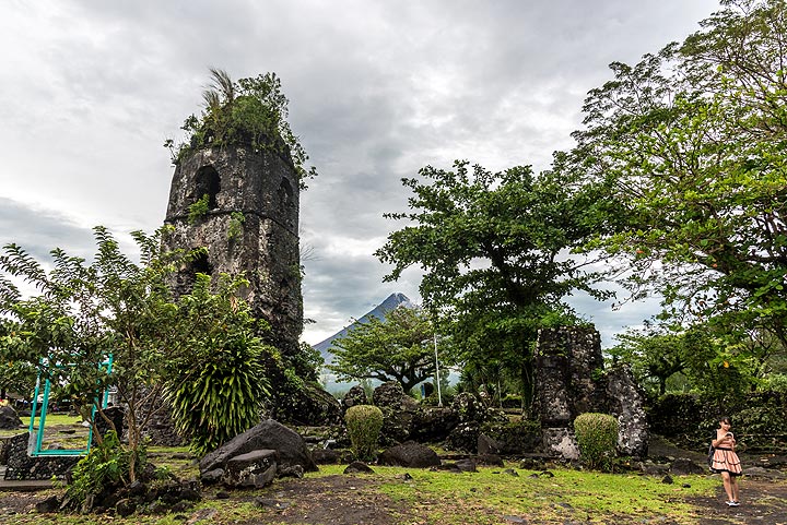 Mayon Volcano Photos - Stock Imagery, Tour Photos, Eruptions, Landscape