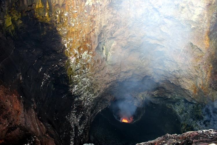 Ambrym Volcano Earthquakes: Latest Quakes Past 14 Days | VolcanoDiscovery