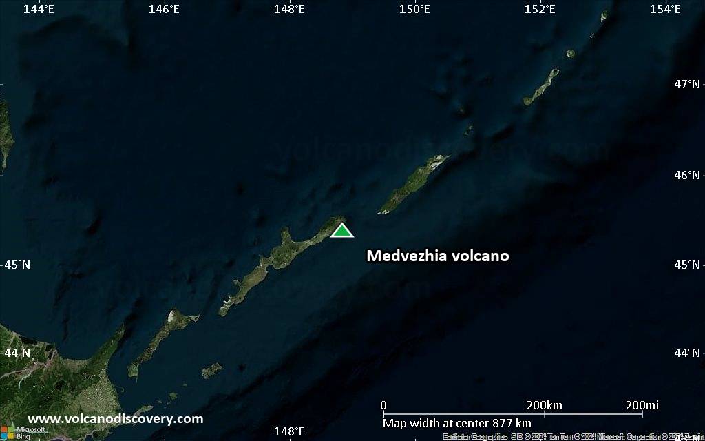 Medvezhia Volcano, Iturup Island (Kuril Islands) - facts & information