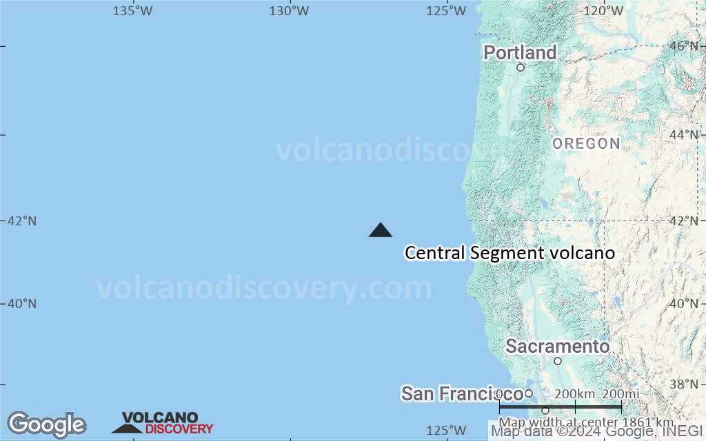 Central Segment volcano (Undersea Features) facts & information ...