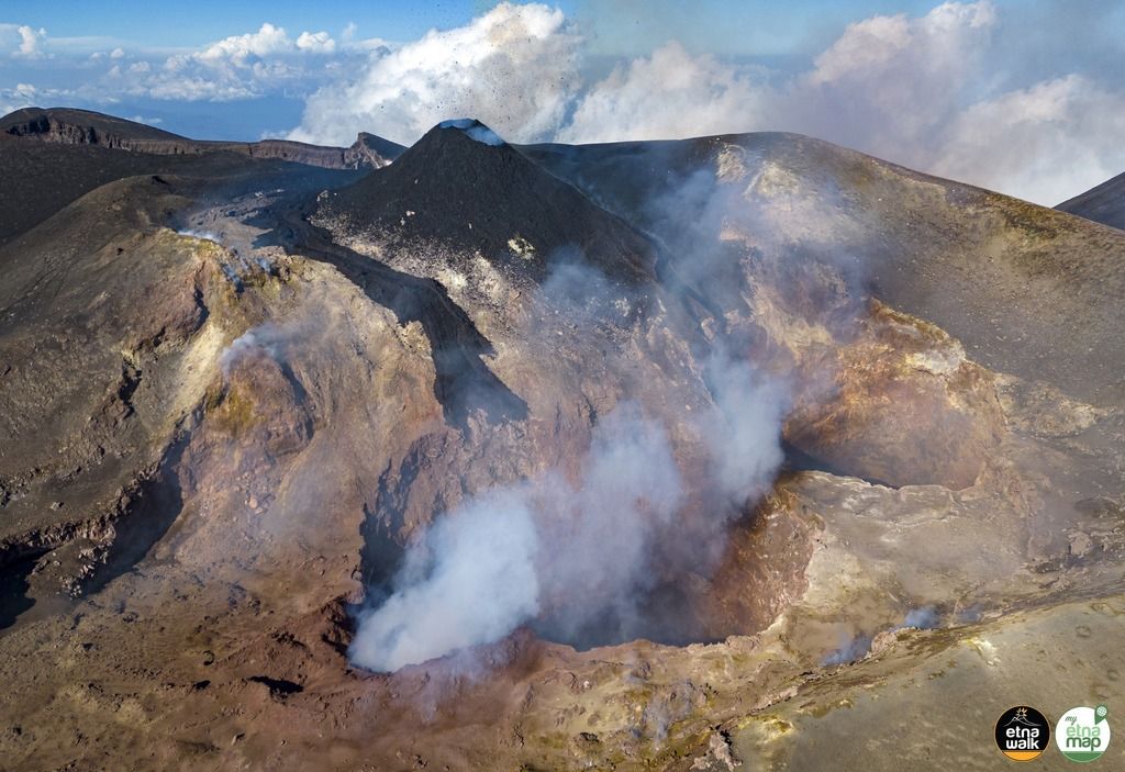 Etna volcano (Italy): eruption update & current activity | VolcanoDiscovery