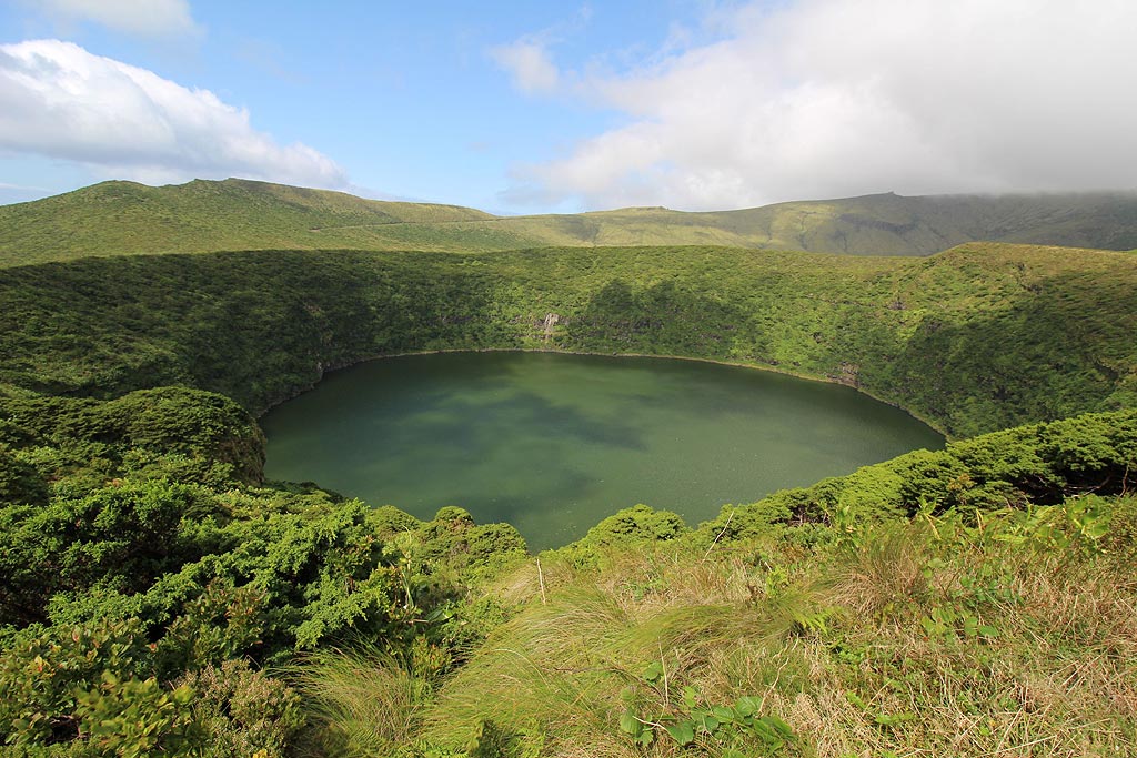 Flores Volcano, Azores (Portugal) - facts & information | VolcanoAdventures